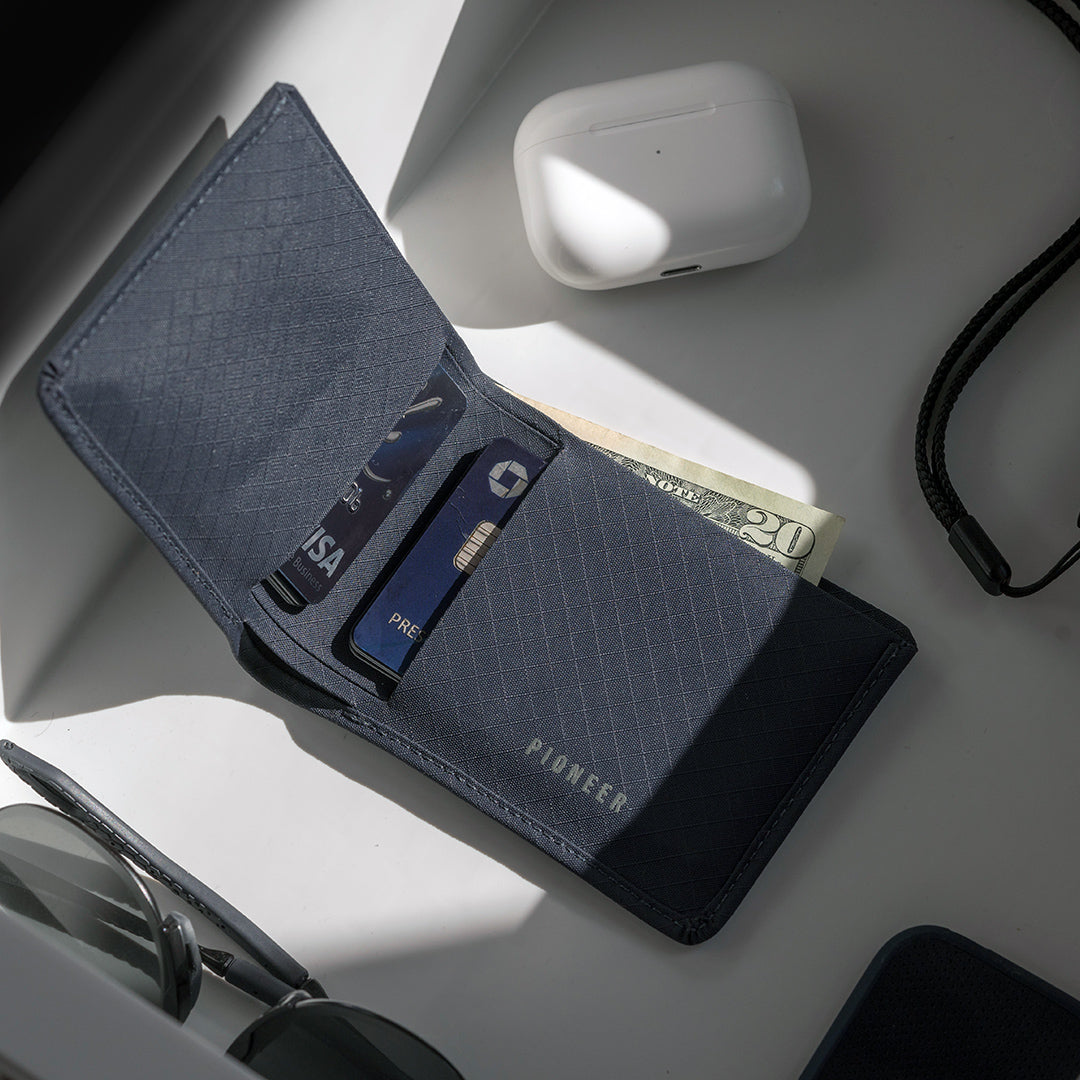 The Flyfold Billfold Wallet | Pioneer Carry – PIONEER
